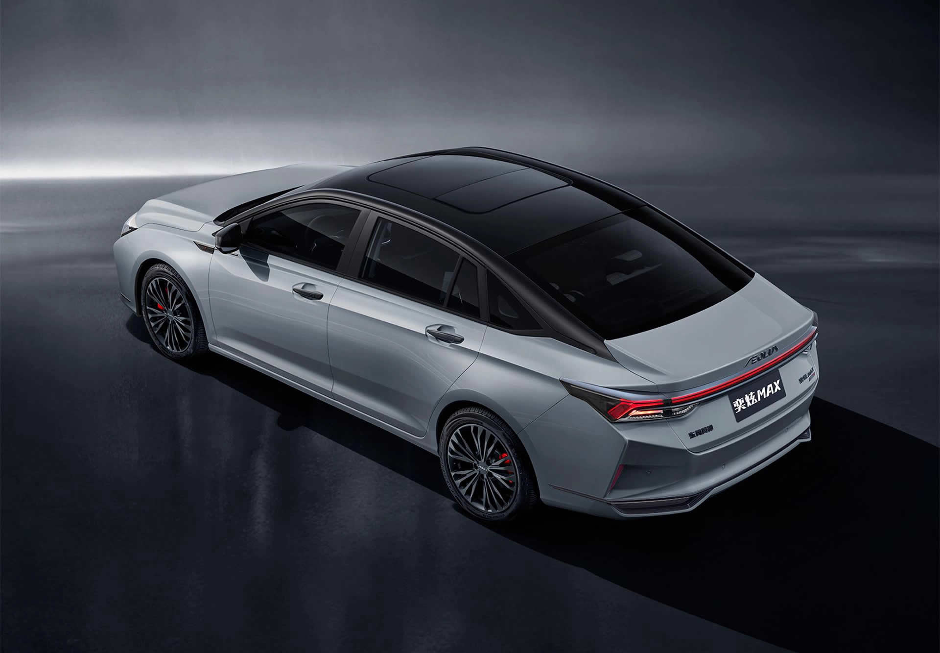 DONGFENG MOTOR PRÉSENTE SES NOUVEAUX MODÈLES